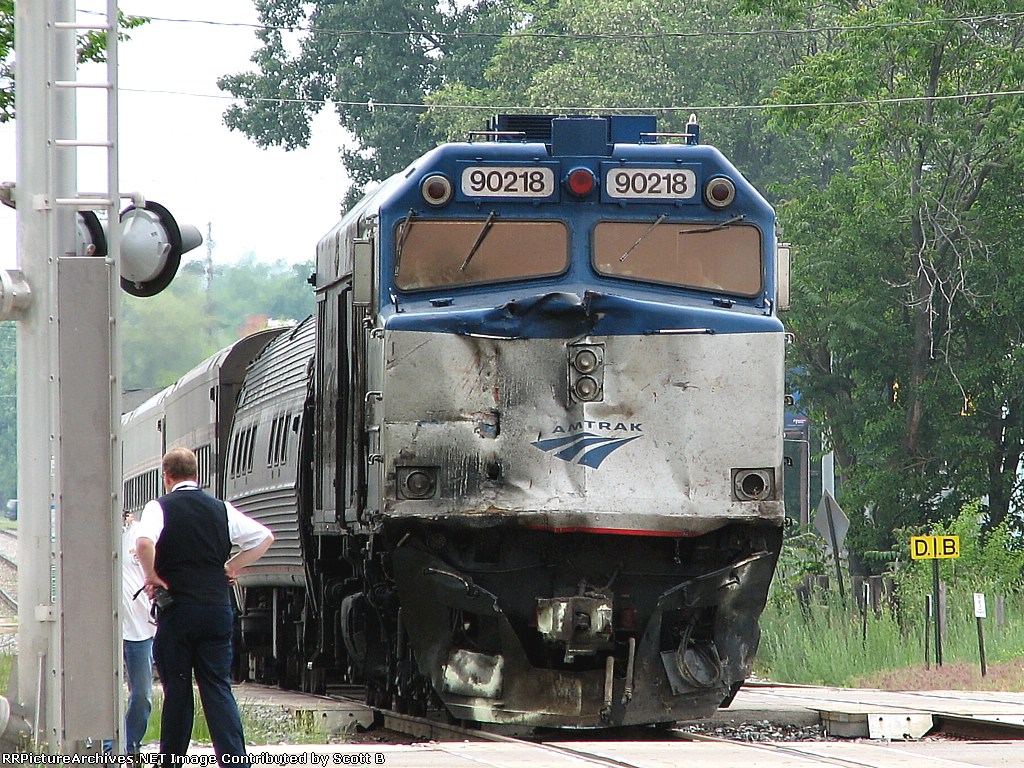 AMTK 90218 comming into the station